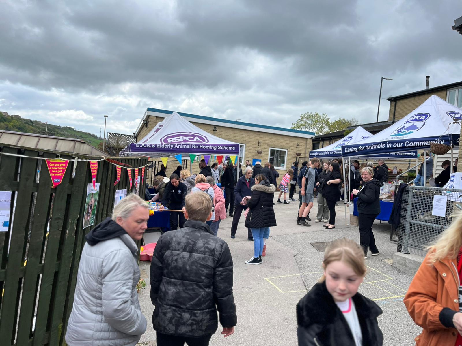 We raised £2000 at our Furry Friends Open Day! - RSPCA Halifax ...